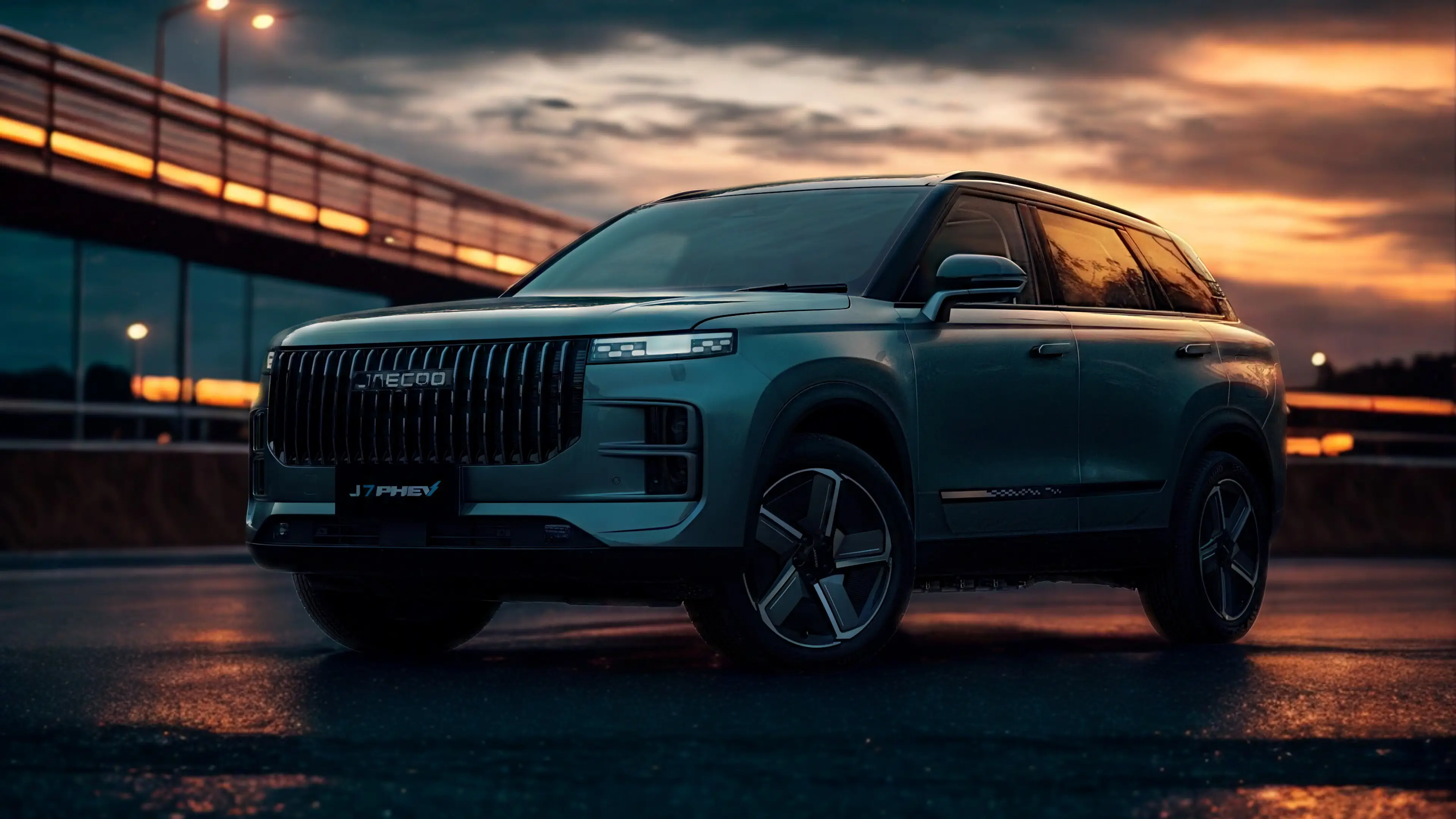 JAECOO J7 PHEV: SHS: A Tech Revolution on 4 Wheels